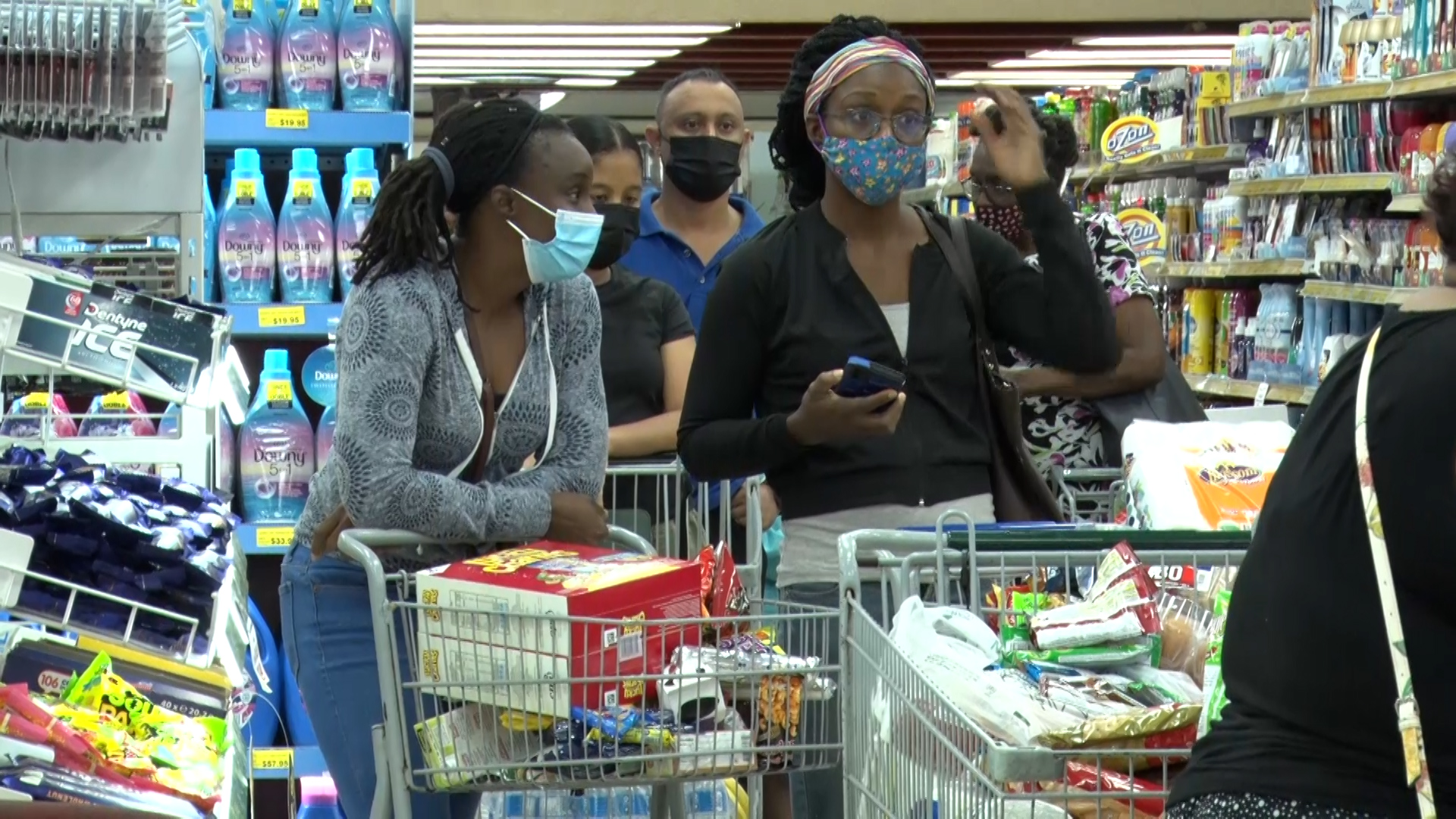 Long Lines At Grocery Stores As Citizens Stock Up Ahead Of Potential ...