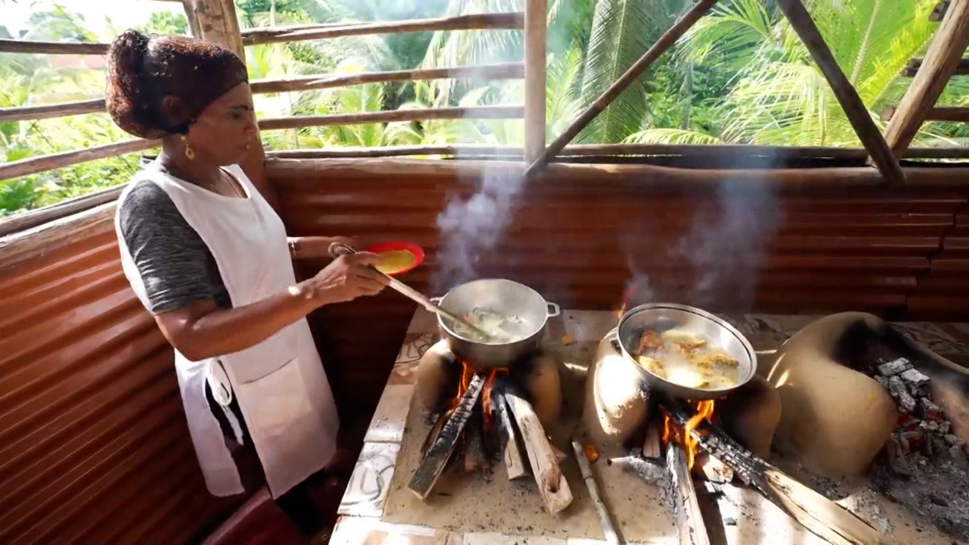 Feel Good Moment - Mark Weins' TT Food Tour - TTT News