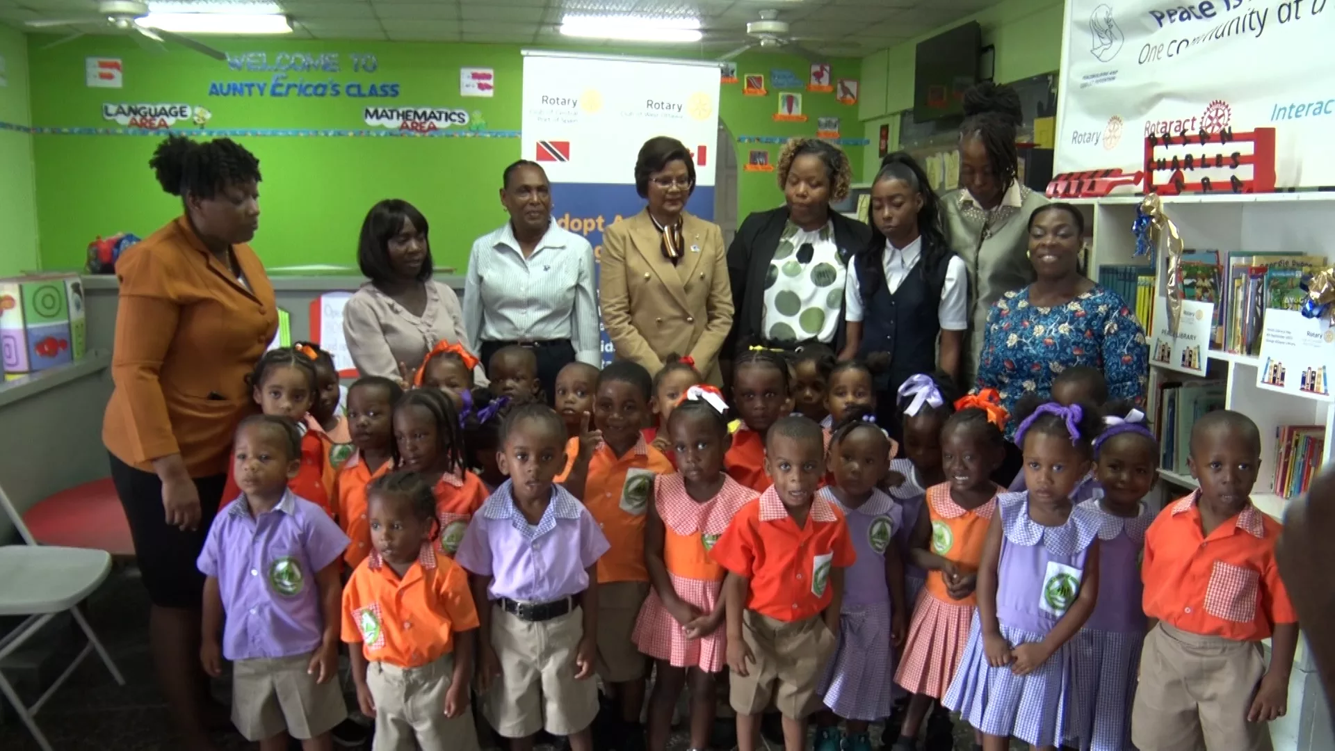 Feel Good Moment – President Kangaloo Reads To Young Children On ...