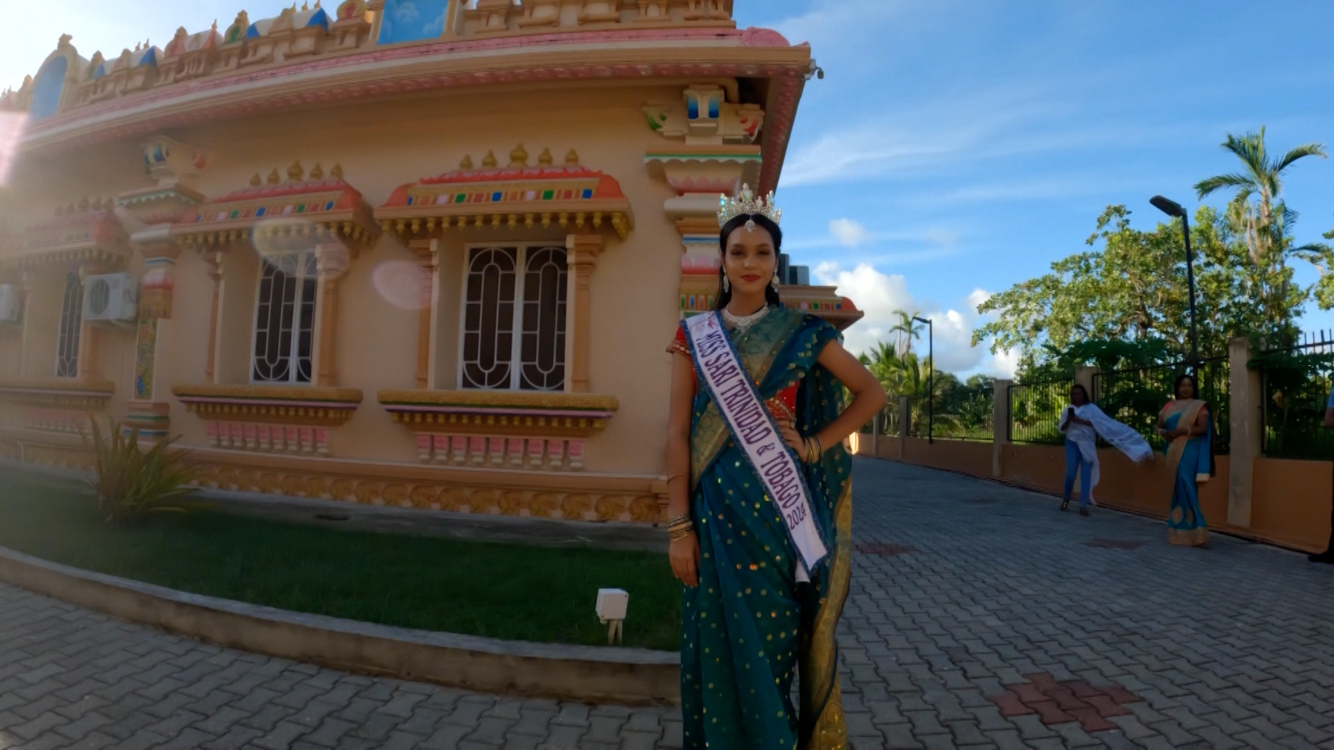 The Art Of The Sari - TTT News
