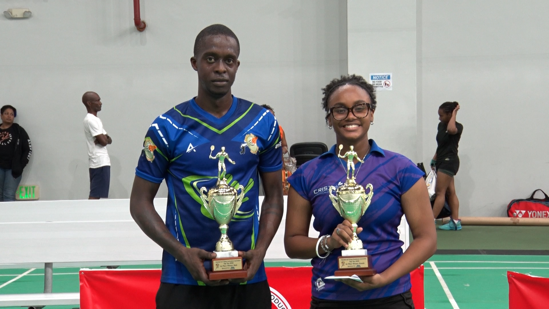 Badminton: Urquhart And Lee Triumph At Top 10 Singles Tournament - TTT News