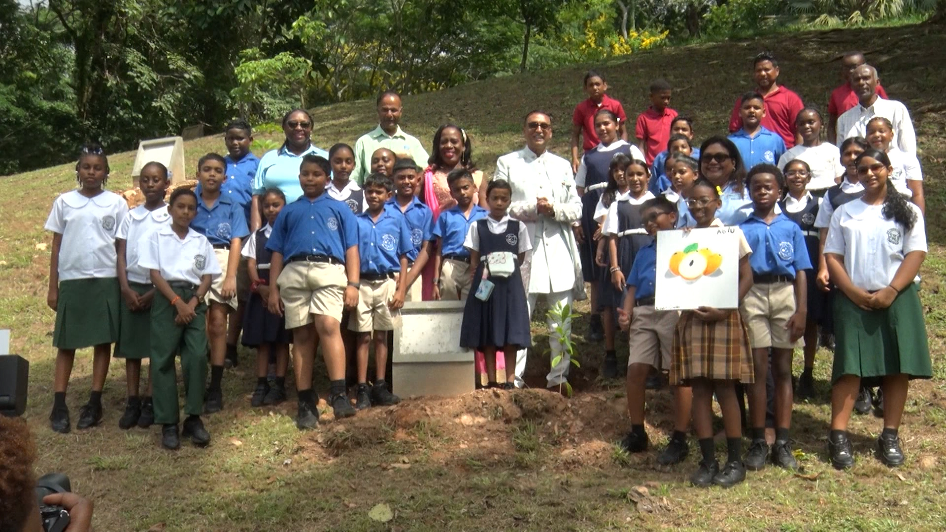 Students Join National Tree-Planting Initiative For World Food Day ...