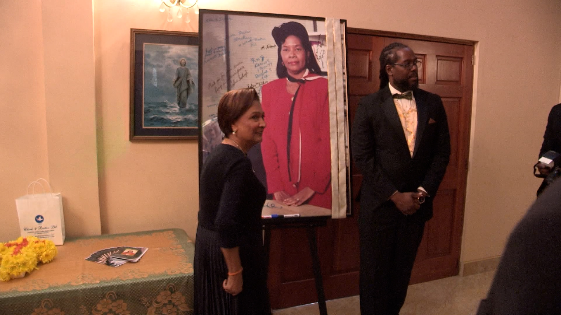 “A Sister In Service”: PM Pays Emotional Tribute To Dr. Daphne Phillips ...